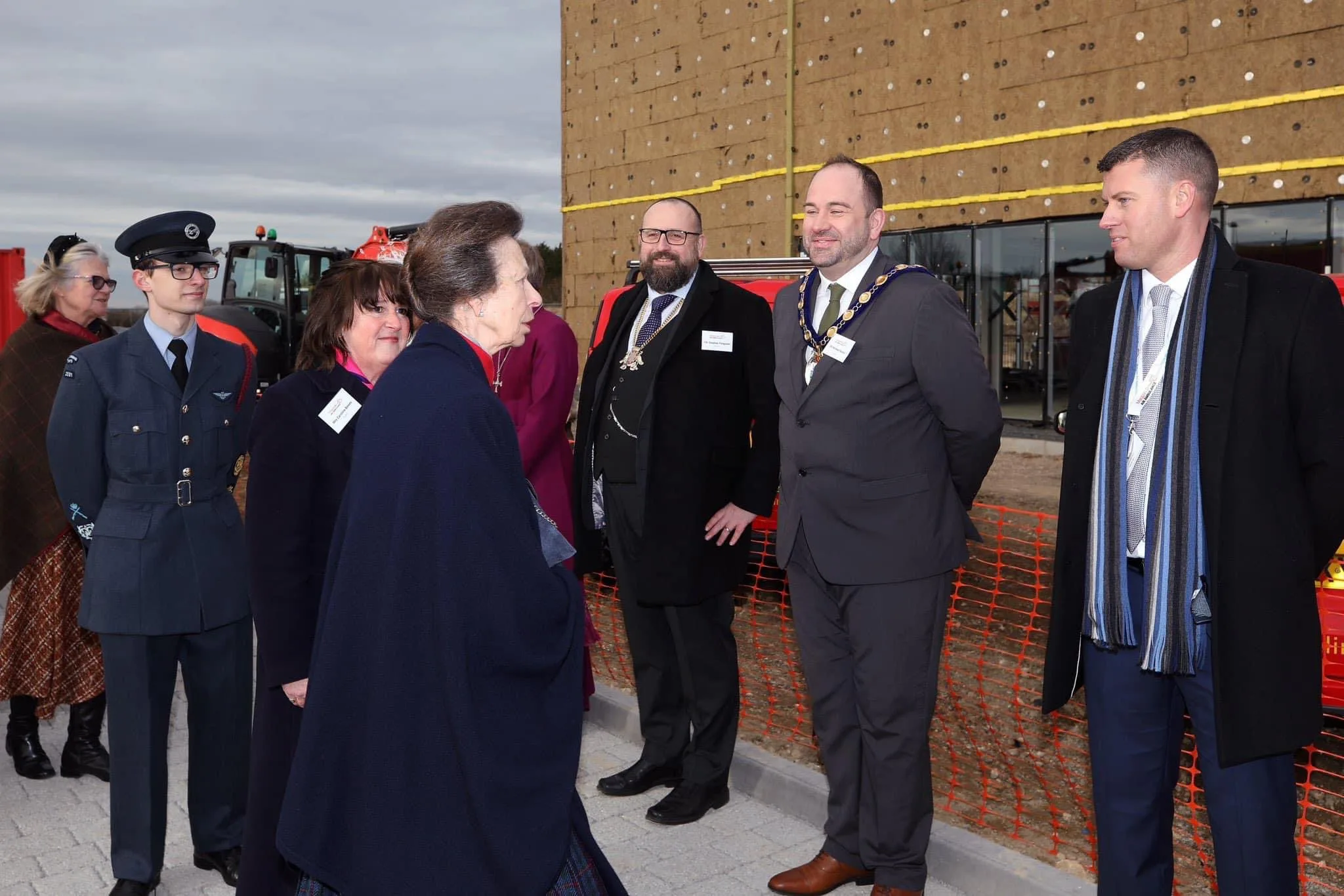 HRH The Princess Royal ‘work in progress’ visit to new Magpas HQ ...