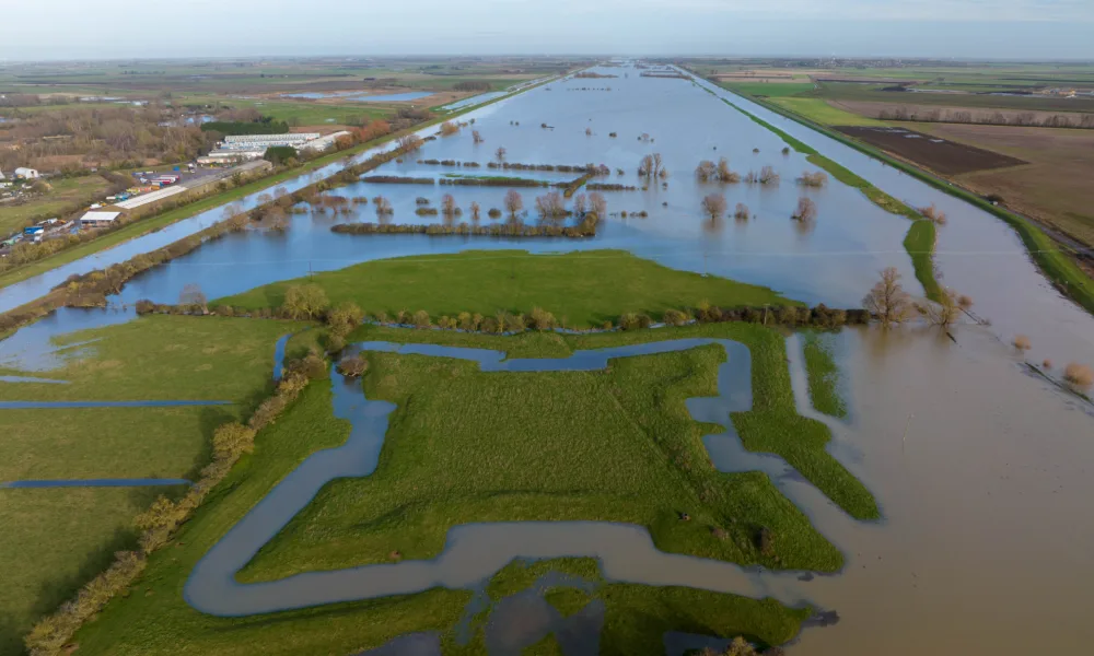 Cambridgeshire flooding reveals English Civil War fort after Storm Henk ...