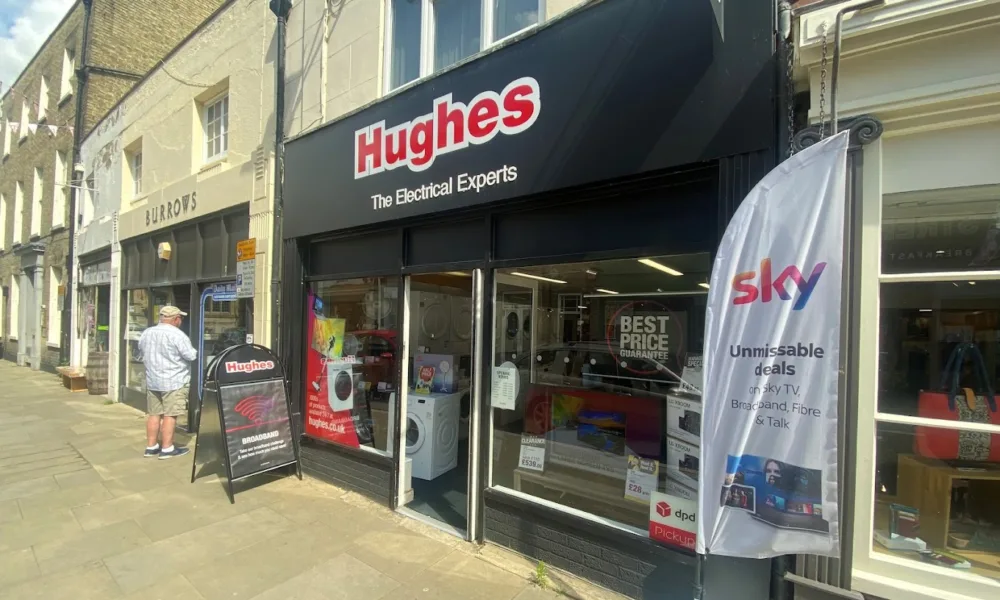 Major retailer pulls out of Ely High Street as company looks to online ...