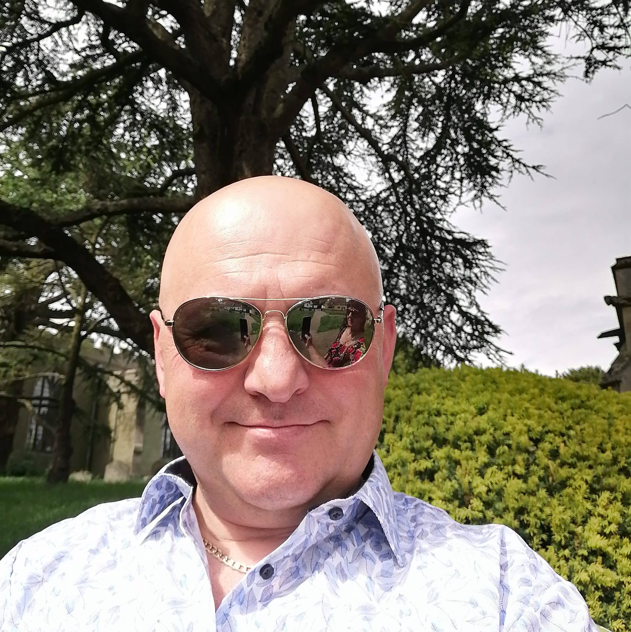 Rude taxi driver who also nearly ran over woman and her dog has licence ...